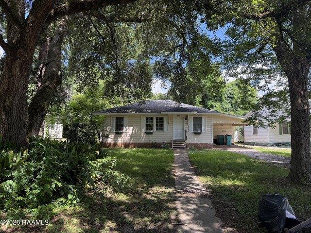 1426 Cherokee Dr, Opelousas, LA 70570