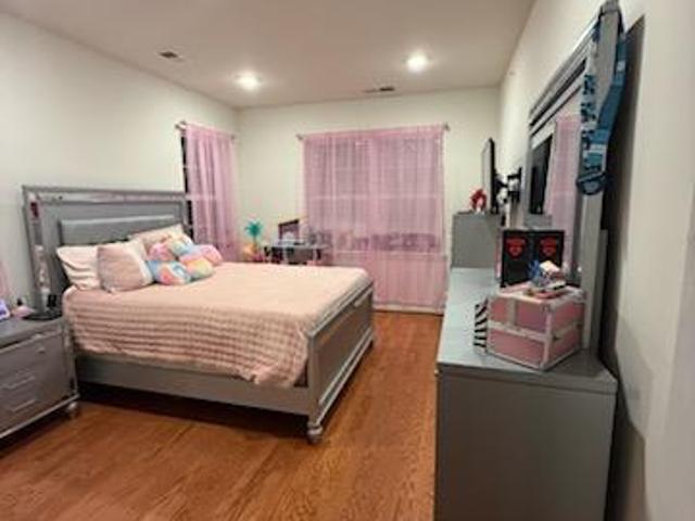 1426 Hudson Circle