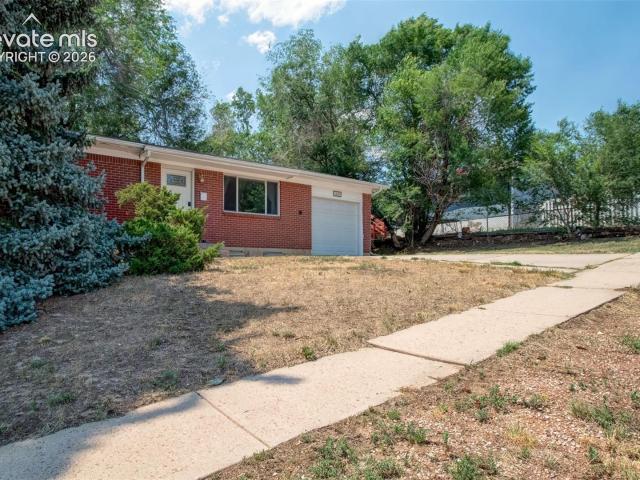 1426 Holmes Drive