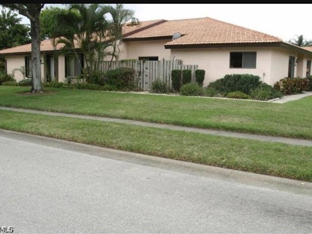 1426 Park Shore Cir Apt 4, Fort Myers, FL 33901