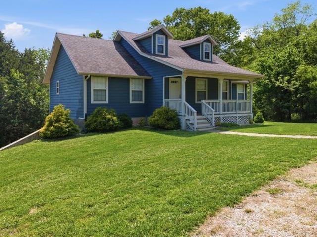 1426 Prairie Ridge Rd, Ozark, MO 65721