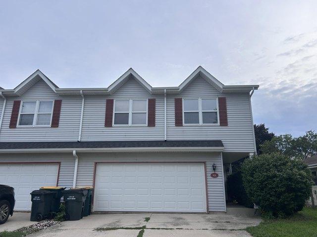 1426 Sunnydale Cir, West Bend, WI 53090