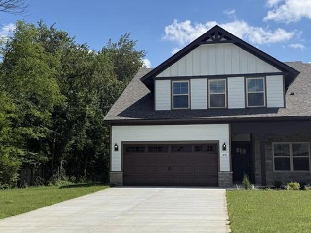 1426 Suzanne Dr, Murfreesboro, TN 37128