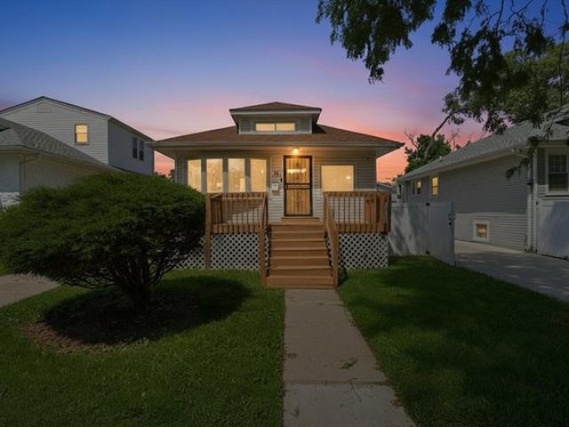 1426 S 18th Ave, Maywood, IL 60153