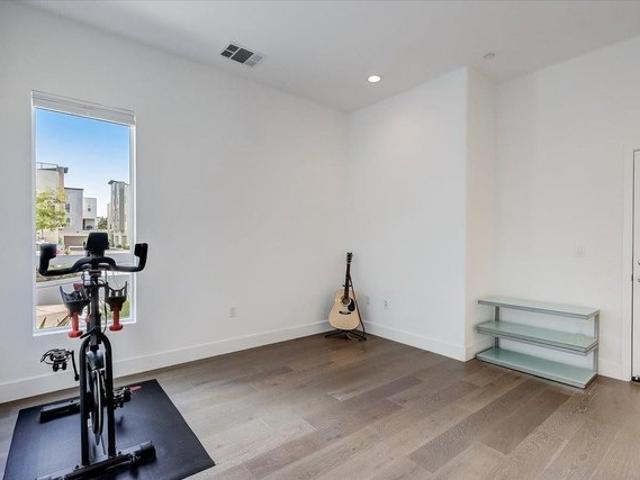 1426 Seawind Dr, Richmond, CA 94804