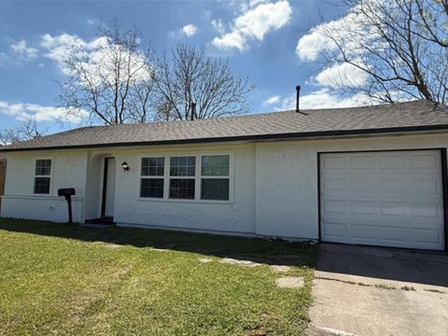 1426 Shawnee St, Houston, TX 77034