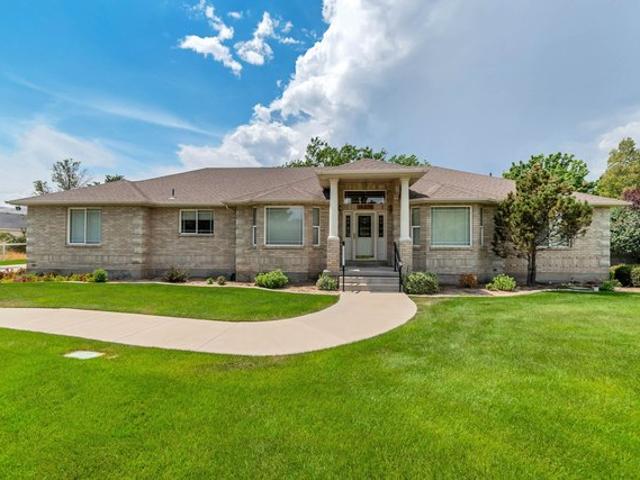 14278 S Country Classic Dr, Bluffdale, UT 84065