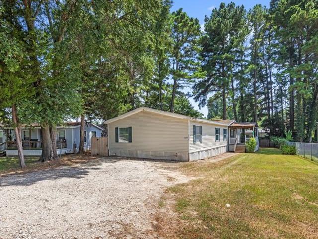14279 Shadow Bay Dr, Willis, TX 77318