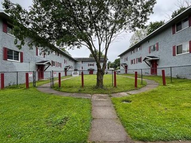 1427 Oneida St, Utica, NY 13501