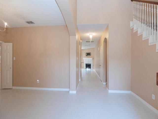 1427 Autumnmist Drive