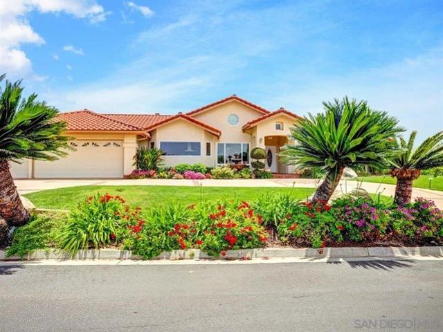 1427 Buckskin Dr, Escondido, CA 92029