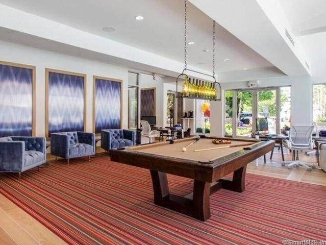 1427 Bedford St #2 06D, Stamford, CT 06905
