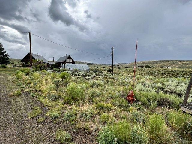 1427 E Woodchuck Rd, Panguitch Lake, UT 84759