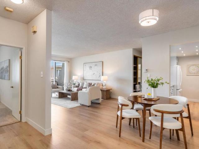 1427 Floribunda Avenue 305