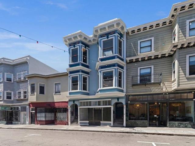 1427 Grant Avenue