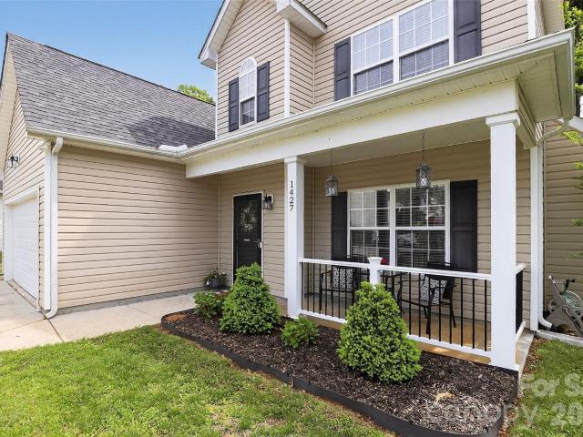 1427 Hollythorn Drive