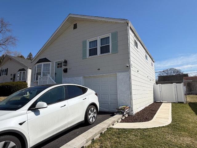 1427 St Charles Pl, Abington, PA 19001 | MLS #PAMC2170 | Compass