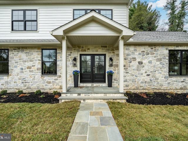 1427 Sugartown Rd, Berwyn, PA 19301 | MLS #PACT2118