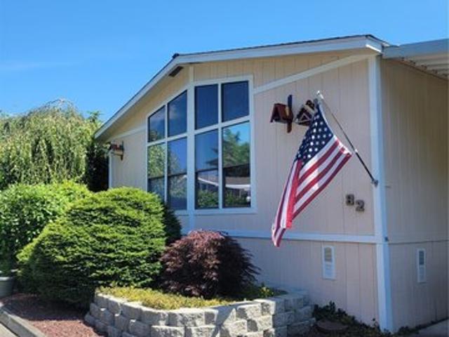 1427 th St SW Spc 82, Everett, WA 98204