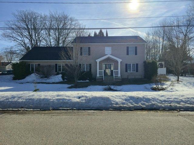 1427 W 14th St Ste Marie, Sault Sainte Marie, MI 49783