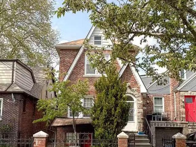 1427 Waring Ave, Bronx, NY 10469 MLS# 11292860
