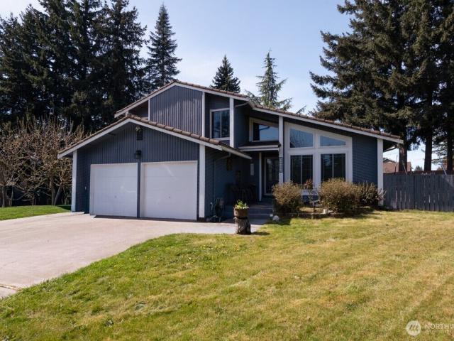 1427 33rd Ave Ct SW, Puyallup, WA 98373 | MLS #2502 | Compass