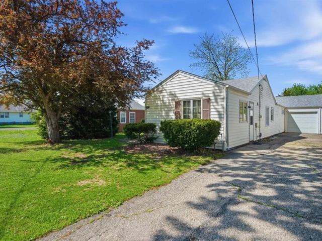 1428 Brown Ave, Galesburg, IL 61401