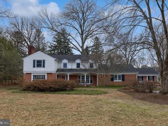 1428 Center Rd, Lancaster, PA 17603