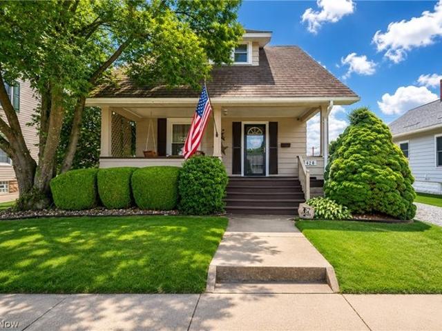 1428 Chestnut St, Dover, OH 44622