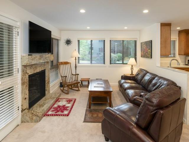 1428 Cottonwood Condo Dr, Sun Valley, ID 83353