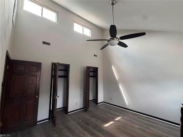 1428 Goose LNDG