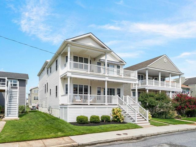 1428 Haven Ave