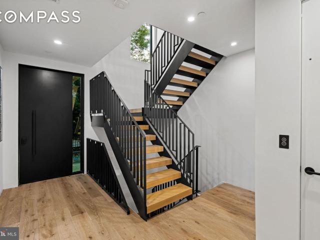 1428 Kenilworth St, Philadelphia, PA