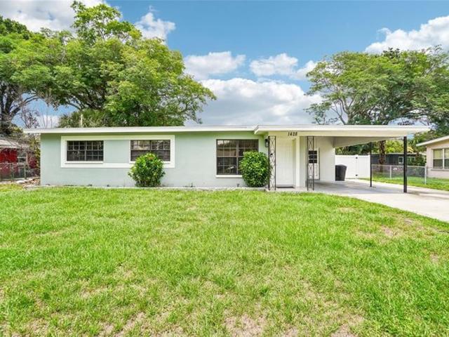 1428 Parkwood St, Clearwater, FL 33755
