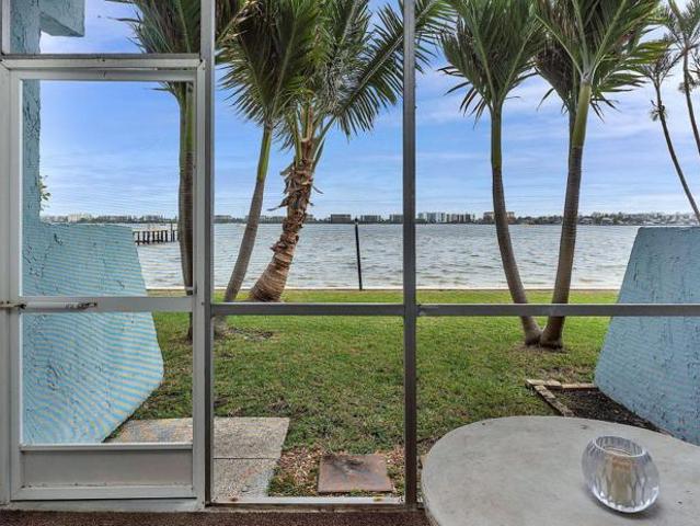 1428 S Lakeside Dr #27, Lake Worth Beach, FL 33460