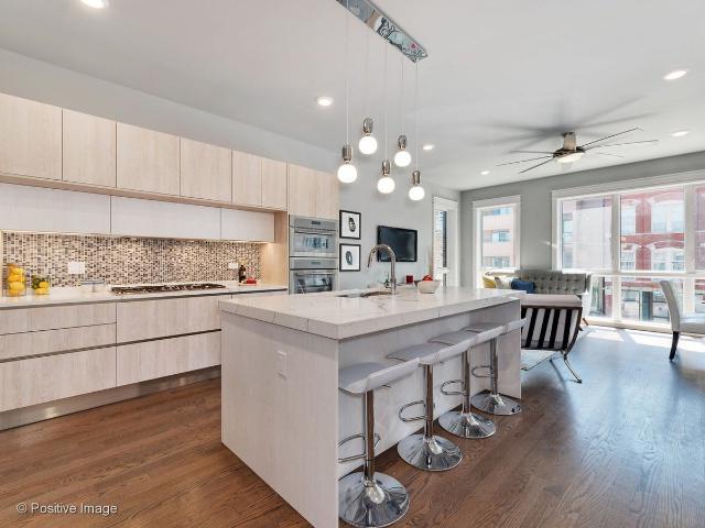 1428 W Grand Avenue # 2