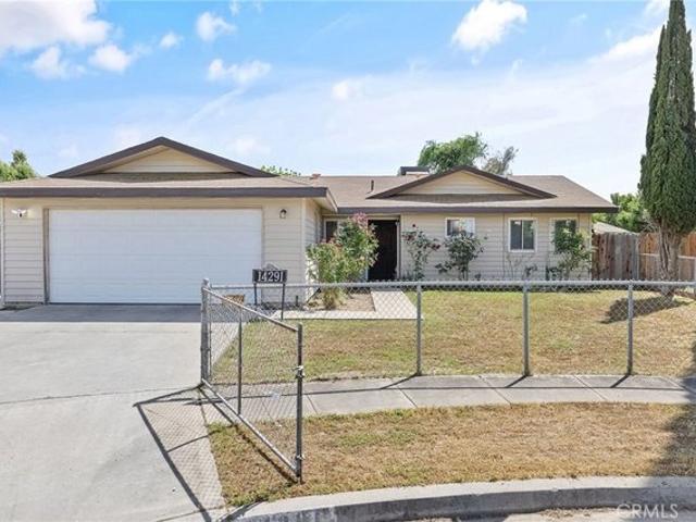 14291 Rosemary Cir, Armona, CA 93202