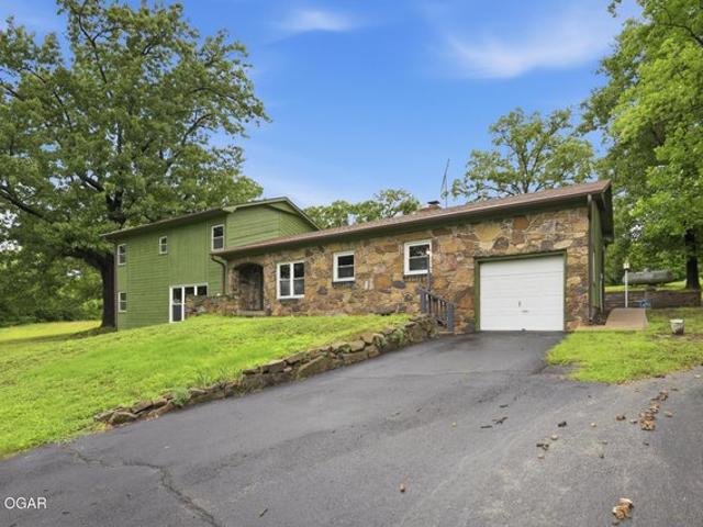 14292 State Route 43, Seneca, MO 64865