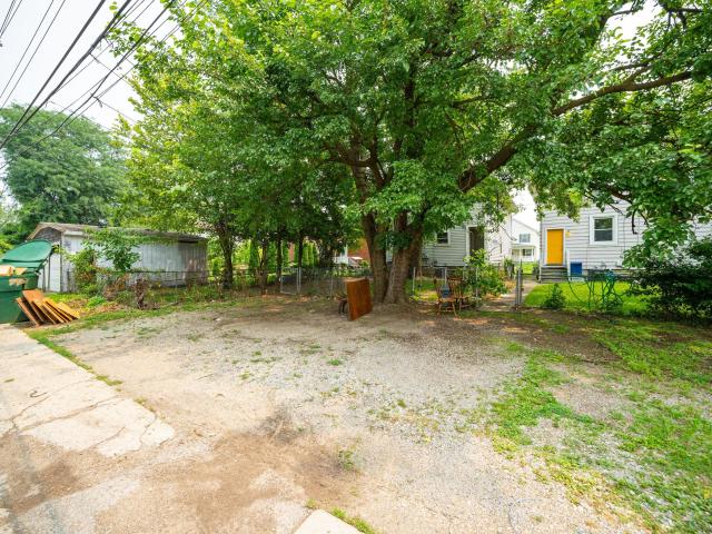 1429 N 6th Street
