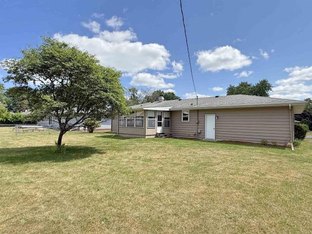 1429 N Pontiac Drive