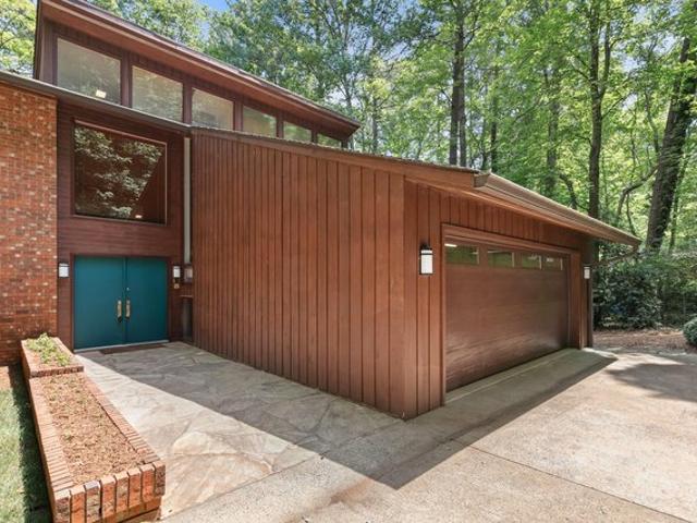 1429 Arboretum Dr, Chapel Hill, NC 27517