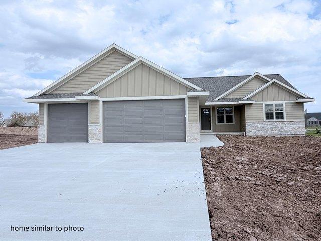 1429 Crossroads Dr, De Pere, WI 54115