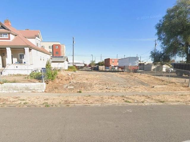1429 E 1st St, Spokane, WA 99202