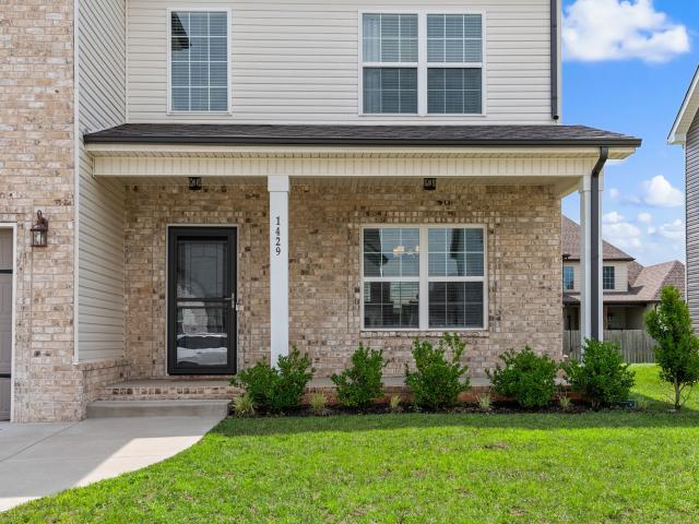 1429 Kingbird Dr