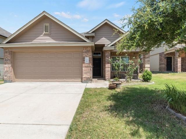 1429 Tall Pine Way, Fort Worth, TX 76112