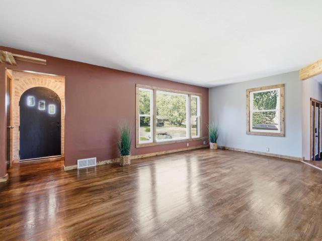1429 W Homestead Trl