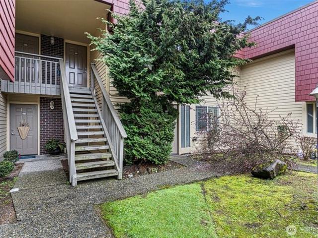 14200 SE 6th St Unit 57, Bellevue, WA 98007