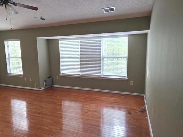 14201 Woolen Oak Court # 9 32