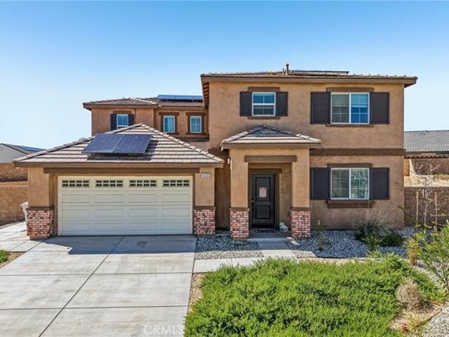 14201 Fir St, Oak Hills, CA 92344