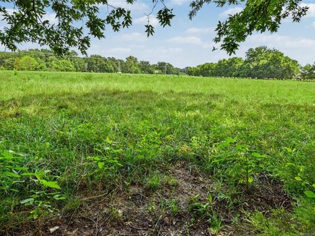 14201 Highway 62, Tahlequah, OK 74464
